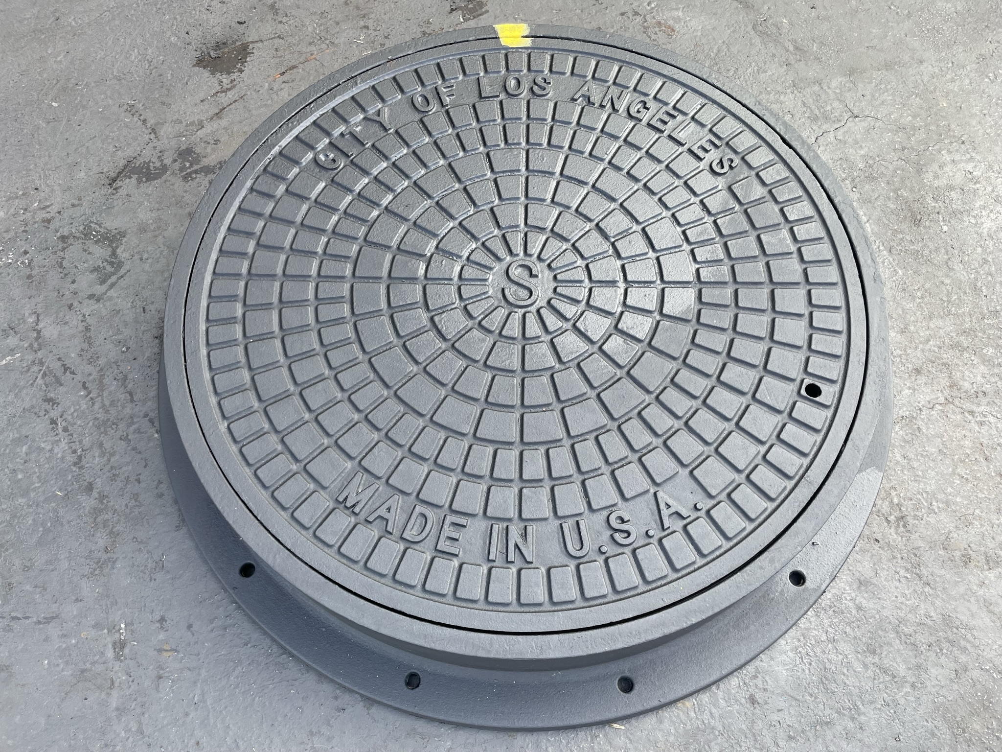Manhole Frame and Cover, Pressure Type 211-3 | Long Beach Iron Works